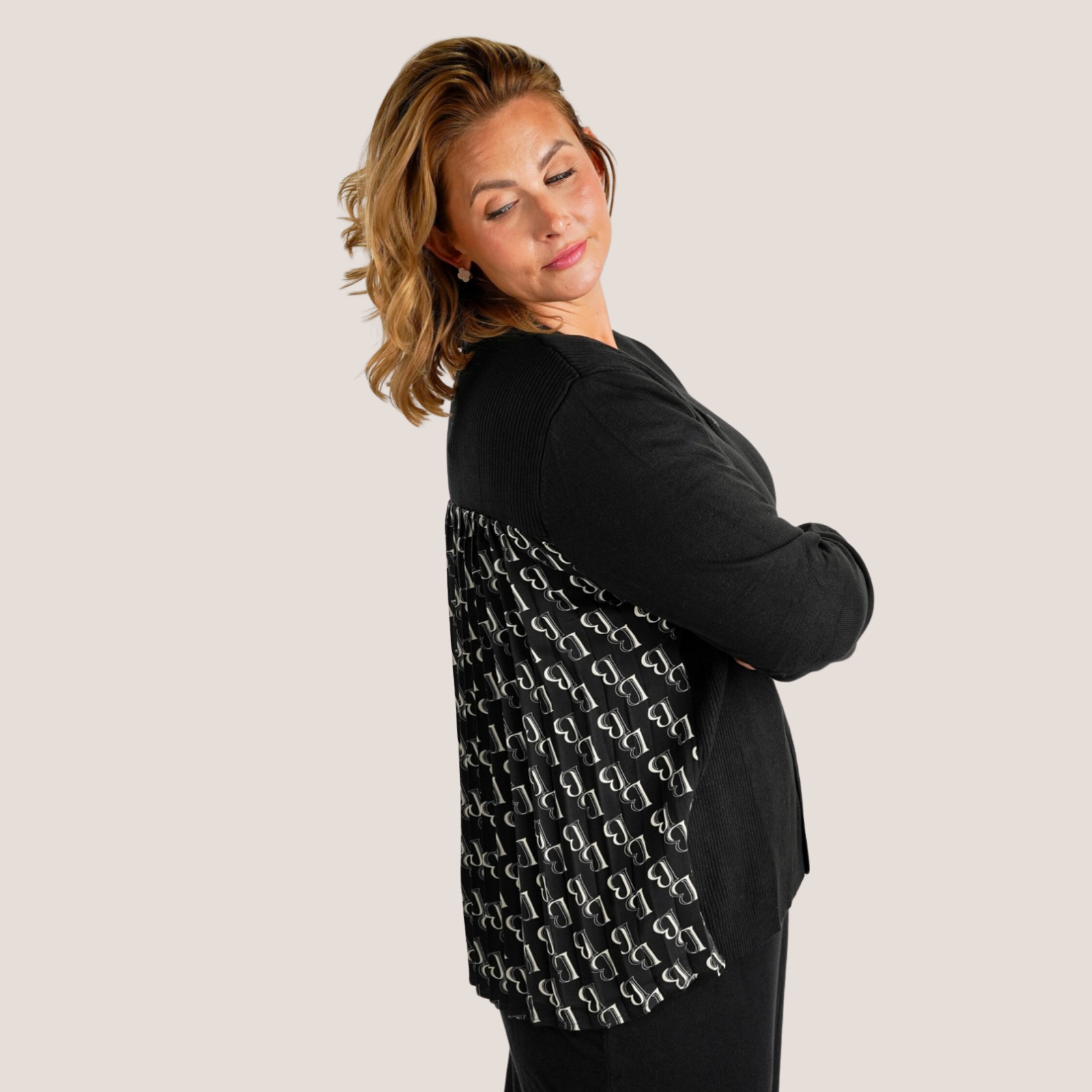 Midnight Echo Knit – Monochrome